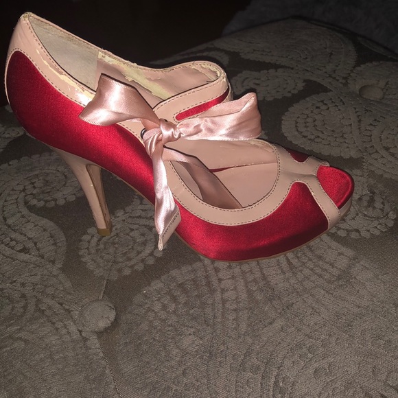 Betsey Johnson | Shoes | Betsy Johnson Red And Cream 4 Inch Heal | Poshmark